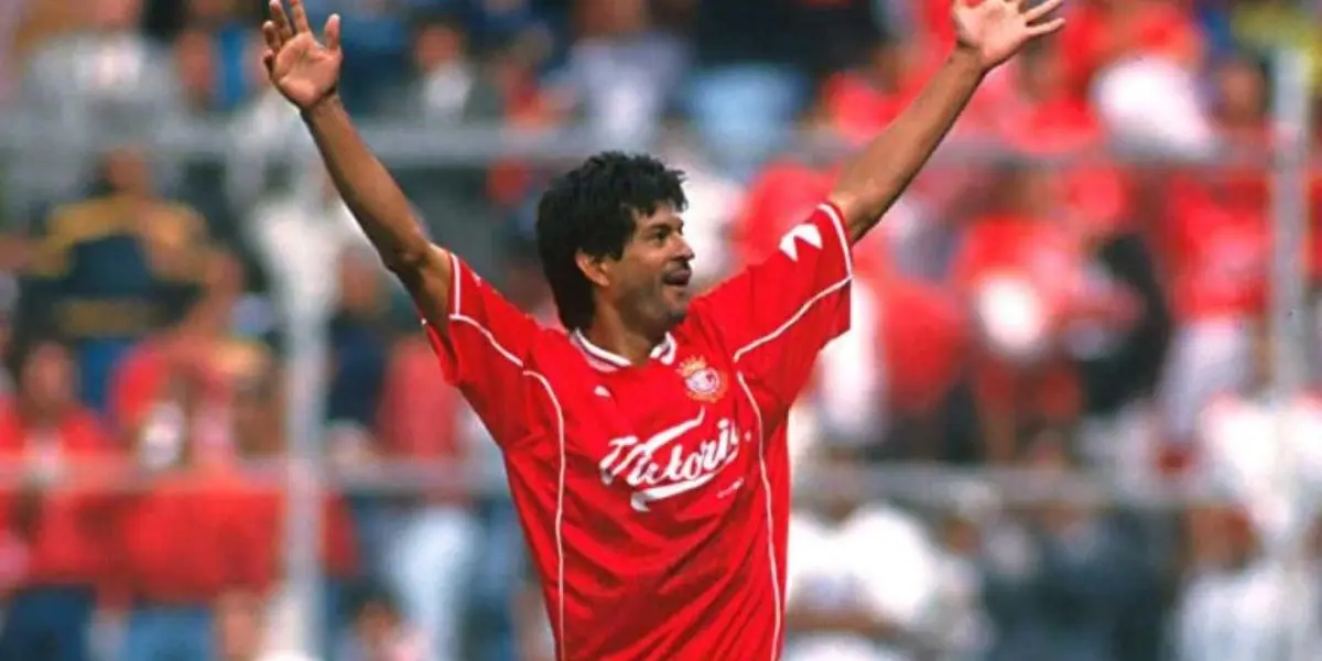 La leyenda paraguaya Cardozo que tiene un récord superior a Cristiano y ...